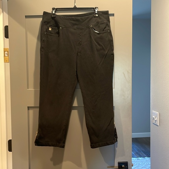 Jeans | Capri Jeans With Side Zipper At Hem | Poshmark